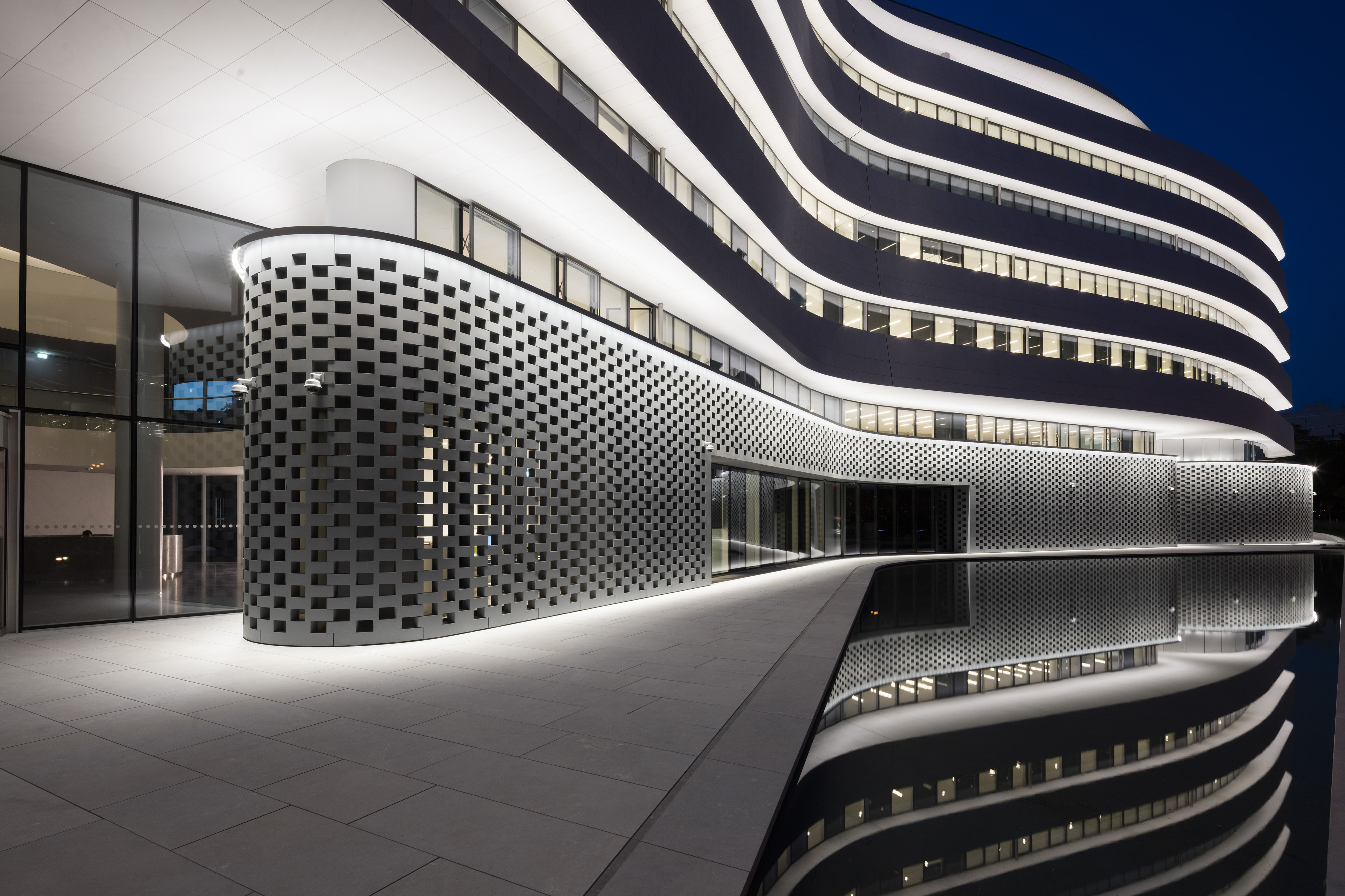 Calumen® Gallery | Saint-Gobain Glass