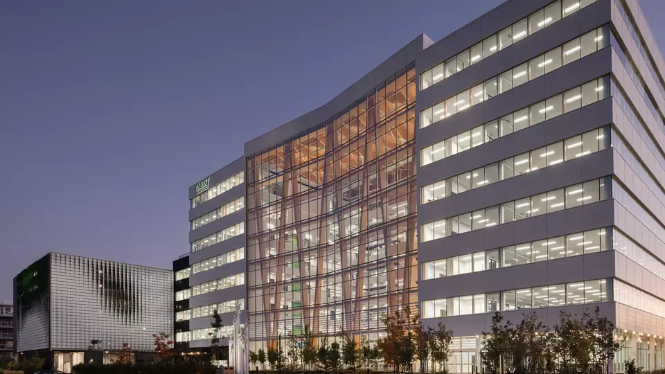CNESST HEADQUARTERS - Québec, Canada | Saint-Gobain Glass