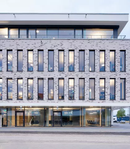 MED 360 HEADQUARTERS-Leverkusen, Germany | Saint-Gobain Glass